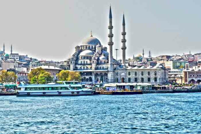 Private Bosphorus Tours - Bosphorus beauty of Istanbul and Turkey